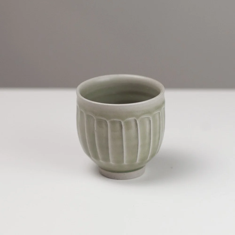 Small Faceted Teabowl LUO by Lucia Ocejo - cambridge contemporary art